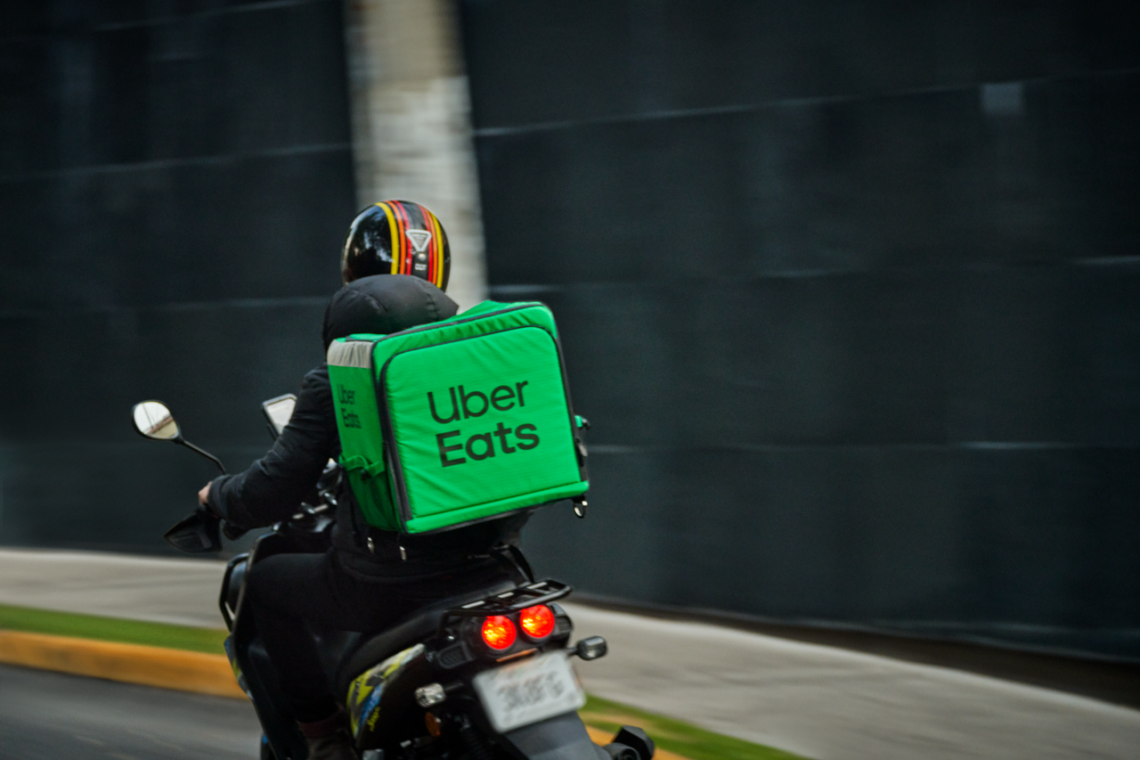Uber Eats、国内初「Uber Direct」の提供を開始 パートナー企業のクイックコマース実現を支援の最新ニュース | Uber ニュースルーム