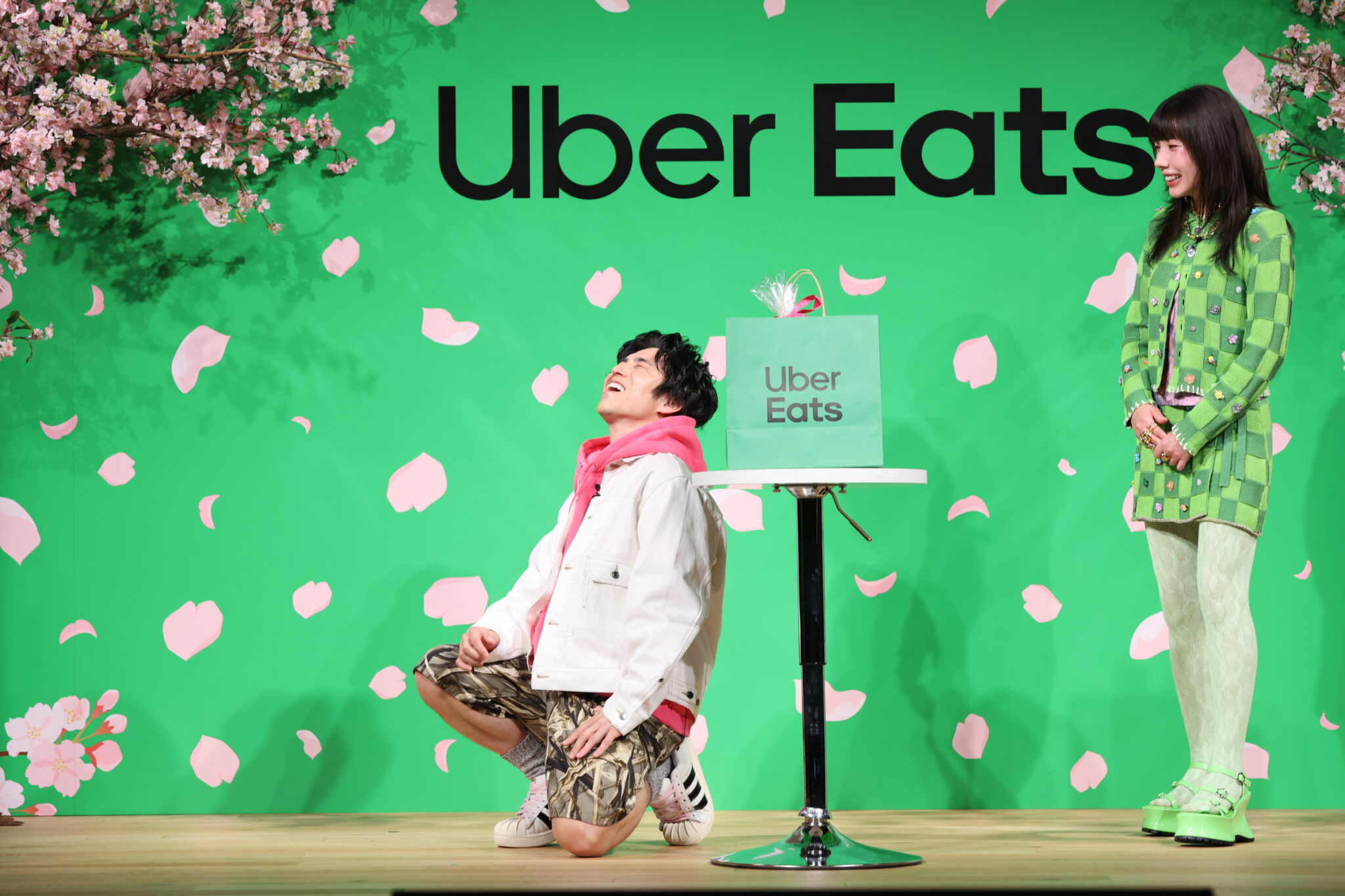 Uber Eats、新CM公開記念イベントを実施 「Uber Eats 博士」の中尾明慶さん・仲里依紗さんをゲストにお招きし、春の新生活をテーマにした特別授業を実施の最新ニュース | Uber ...