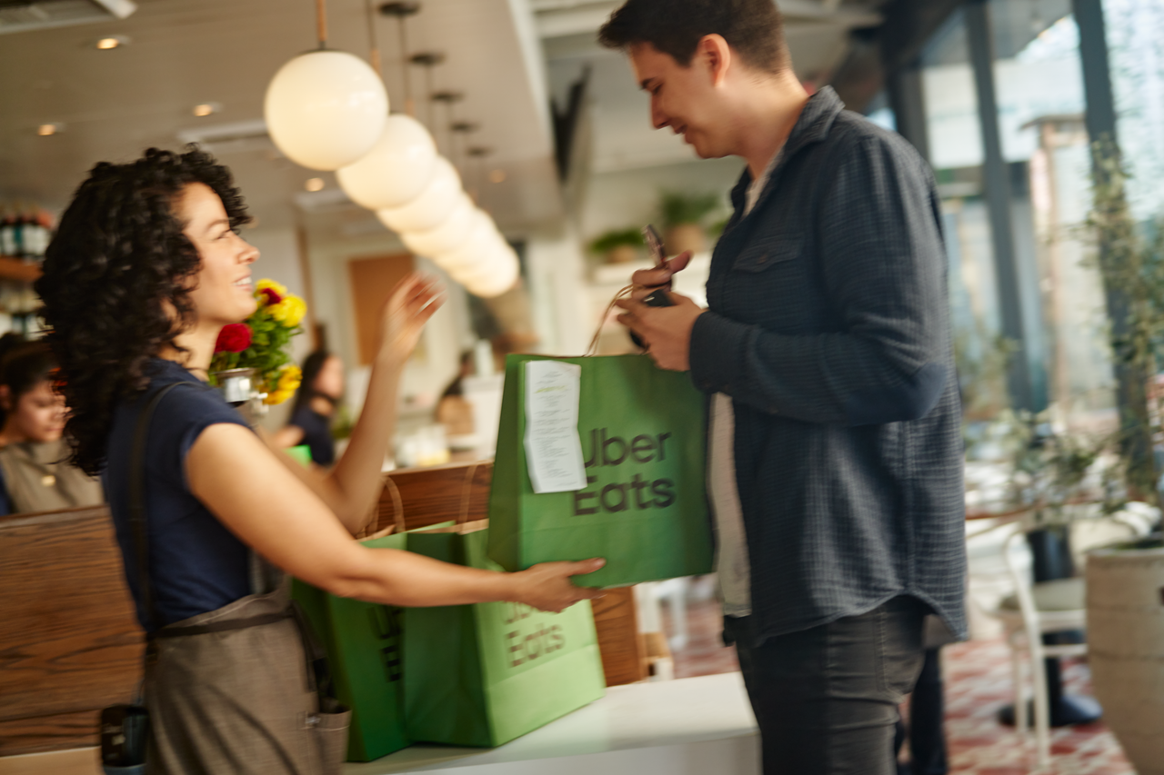 Uber Eats turns 10! 1 billion deliveries and a look at Canadians evolving cravings | Uber Newsroom